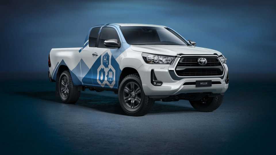 Thatcham and Toyota work on APC-funded hydrogen Hilux project | GreenFleet
